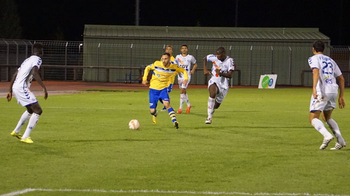 Le SAS Football s'offre un premier succès à domicile contre Dunkerque ...